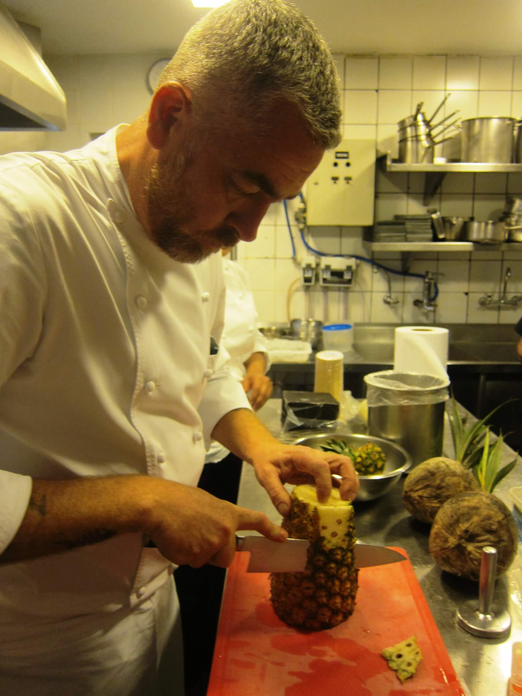 Na cozinha de Alex Atala: D.O.M. – Magari Blu Viagens